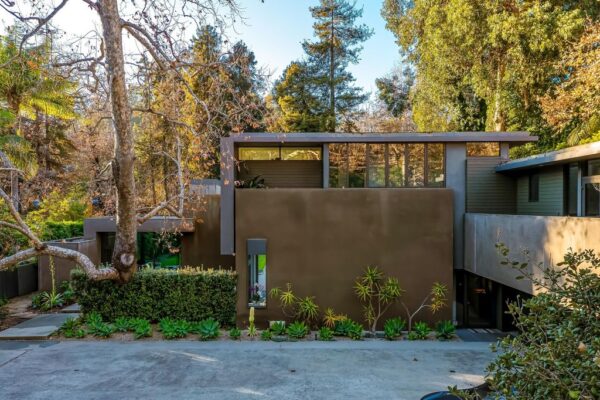 This Home in Santa Monica is an Exceptionally Well Designed Work