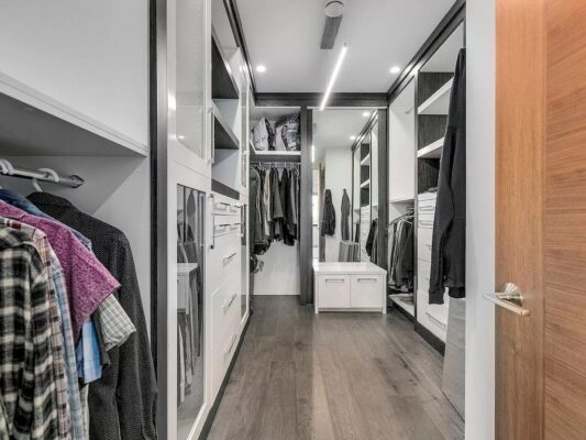 This C$4,499,999 Ultra-Luxury Dream Home Boasts Extremely High-Quality ...