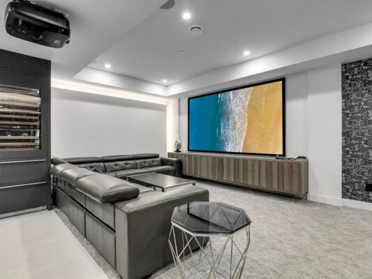 This C$4,499,999 Ultra-Luxury Dream Home Boasts Extremely High-Quality ...