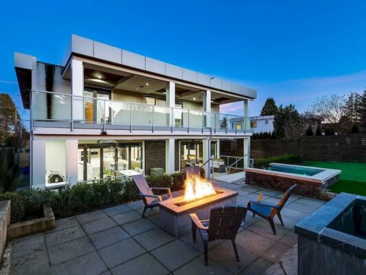This C$4,499,999 Ultra-Luxury Dream Home Boasts Extremely High-Quality ...