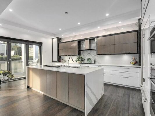 This C$4,499,999 Ultra-Luxury Dream Home Boasts Extremely High-Quality ...