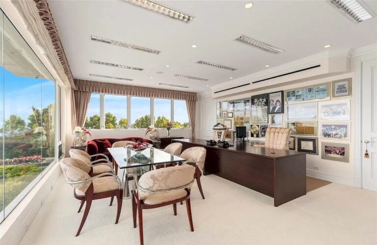 Walls of Glass of this $11,600,000 Hillside Home Capture Breathtaking ...