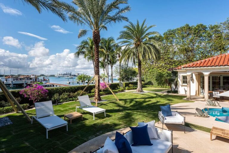 $49.5M wonderful Mediterranean villa in Palm Beach with exquisite finishes