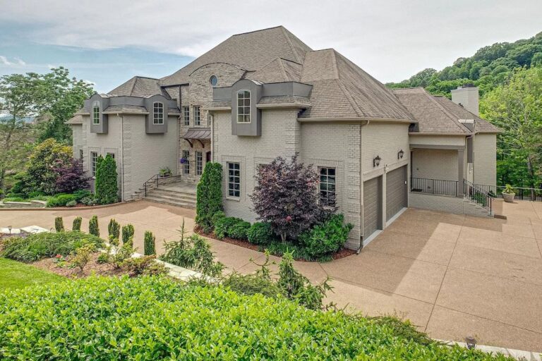 This $4,395,000 Wonderful Estate Opens the Doors of Incredible and ...