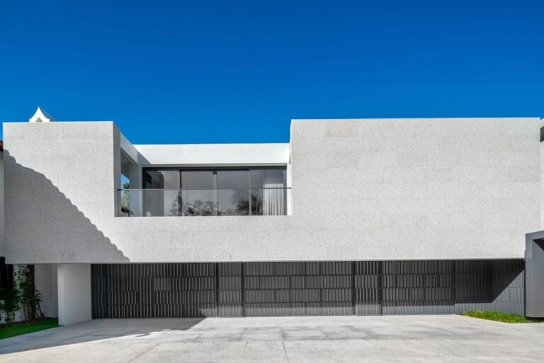 One Of The Most Exceptional Masterpieces in Miami Beach by SAOTA back ...