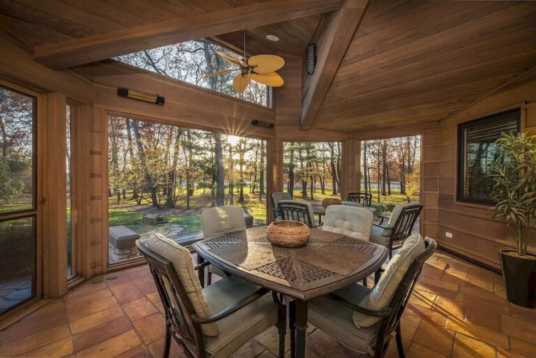 This Stunning Equestrian Estate in Illinois Listed at $7,400,000