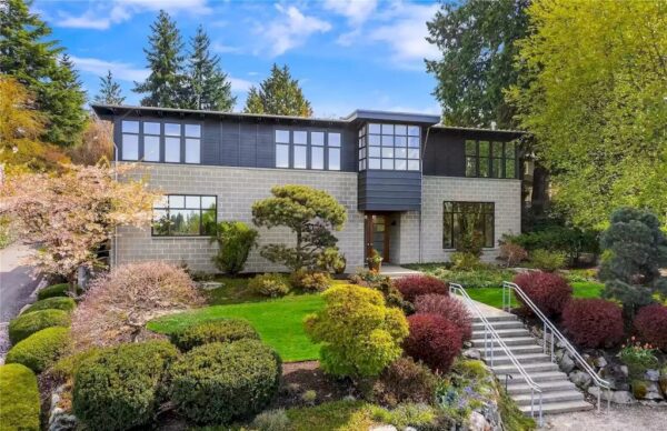 Sculpted and Honed to Bring a Fresh Air for a Purposeful Living in ...