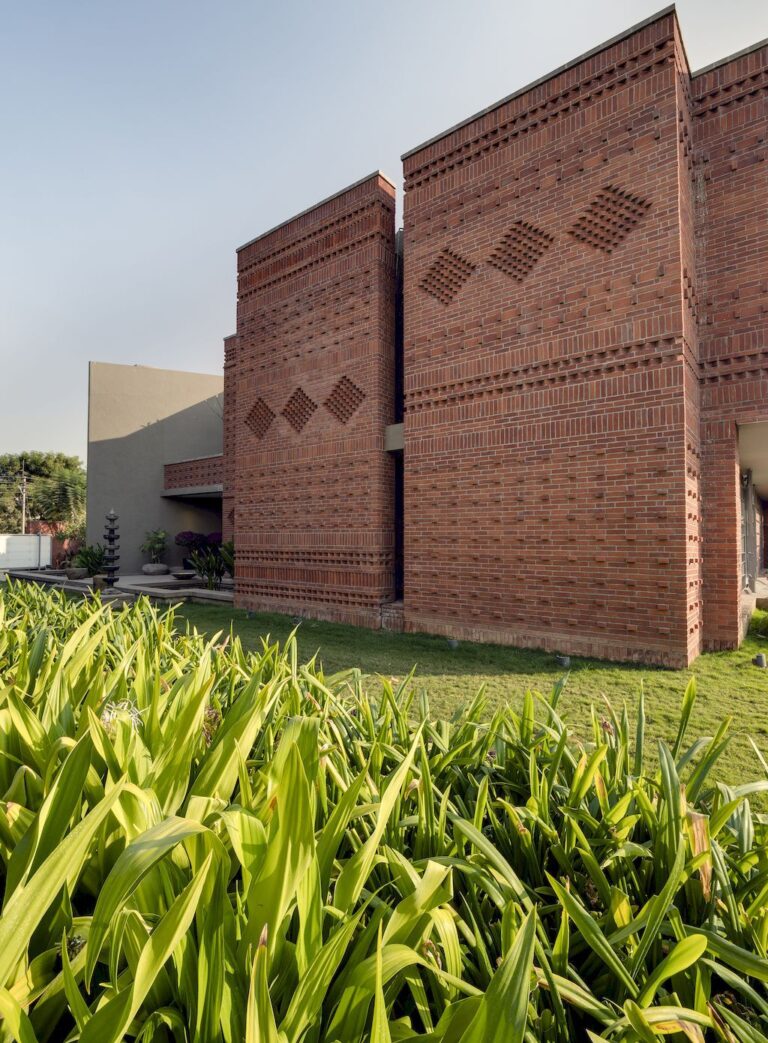 Brick House Showcases Culture & Grandeur of Solapur by Studio Humane