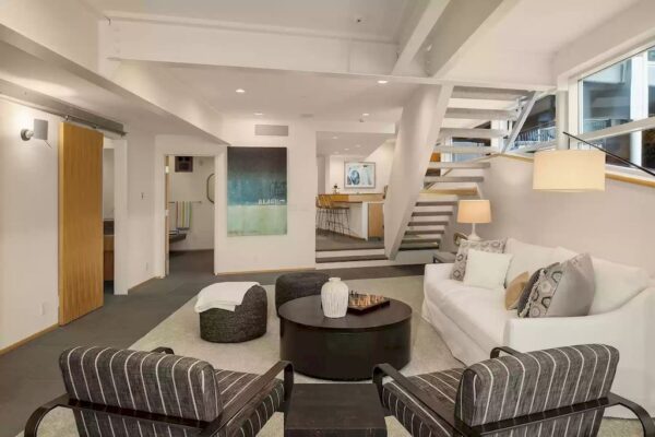 Entirely Dream Residence with Extraordinary Architecture in Washington ...