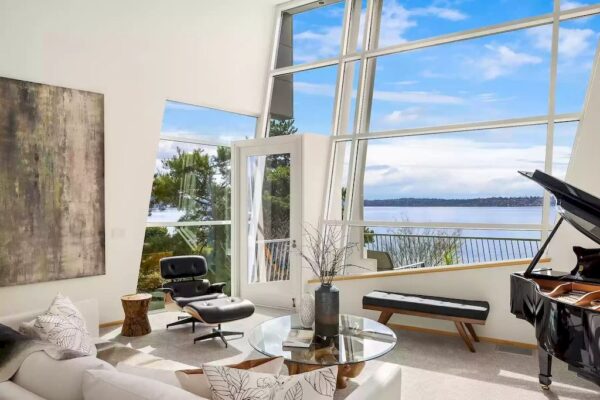 Entirely Dream Residence with Extraordinary Architecture in Washington ...