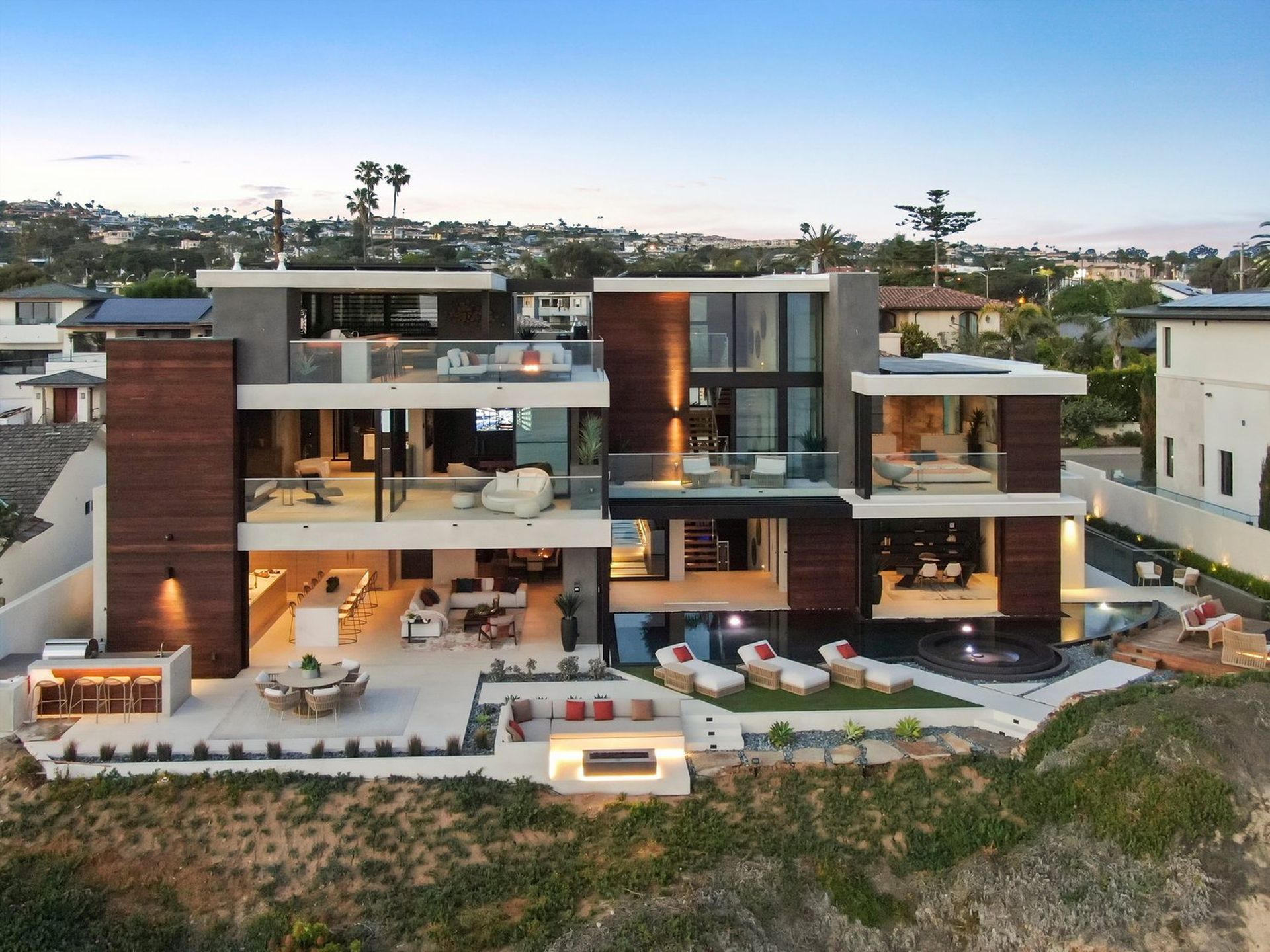 ORA HOUSE in La Jolla showcases Captivating Waterfront Views, Striking ...