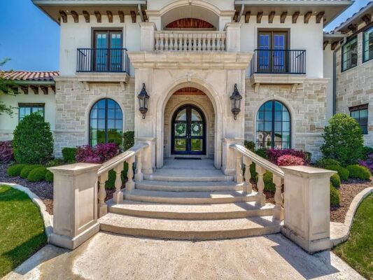 This Entertainers Dream Home in Lucas is A Perfect Blend of Elegance ...