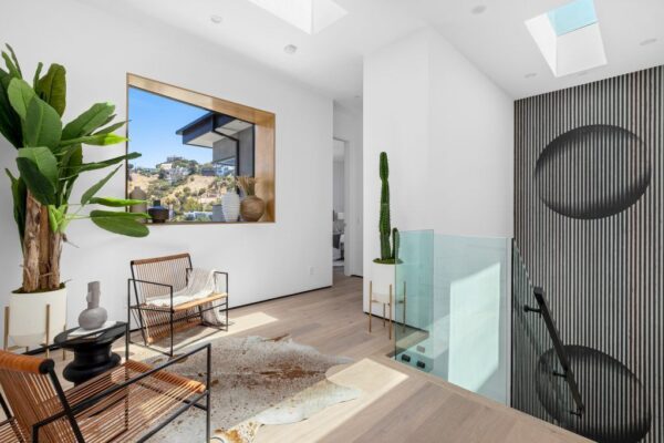 This Stunning Home in Los Angeles Showcases Extraordinary Architectural ...
