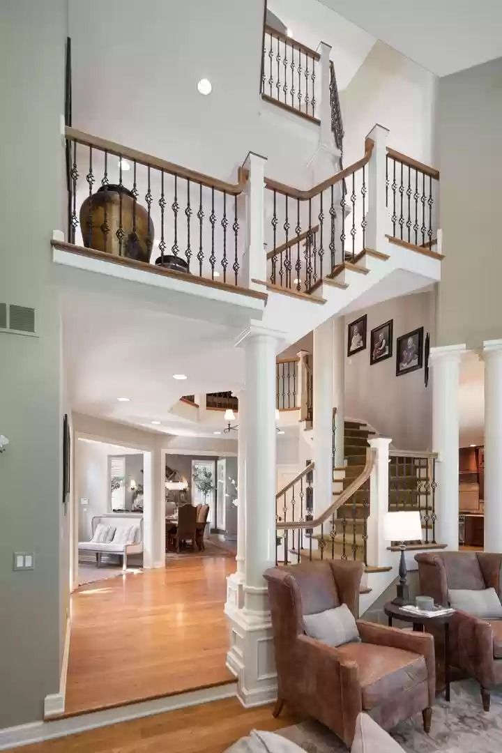 Luxurious Secluded Estate on 1.5 Acres of Tranquil Beauty Defines ...