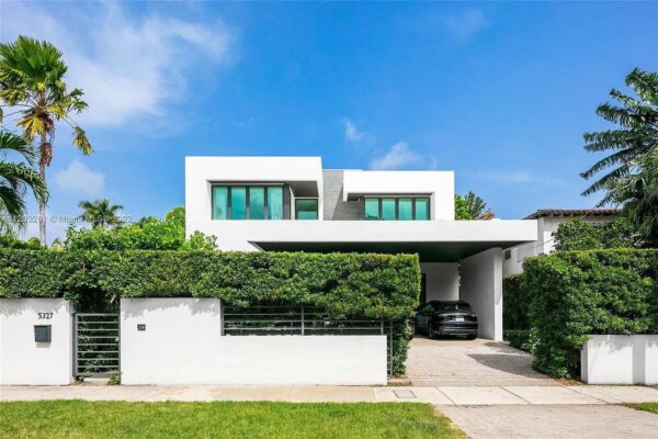 This 8,995,000 Home in Miami Beach is Perfect for both Family Enjoyment