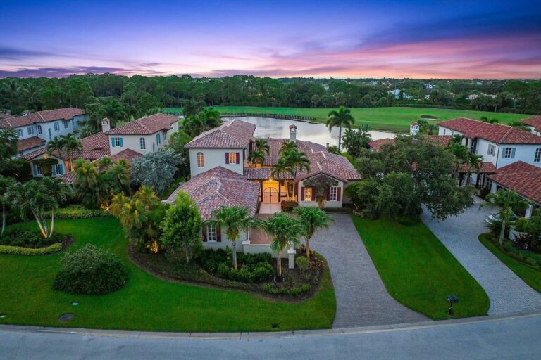 An Amazing Home sits on One of The Finest Lots in Trump National - Jupiter