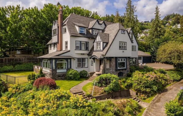 Modern and Contemporary Estate in Classic Setting in Portland Listed at ...