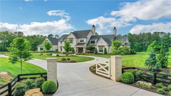 Stunning Gated Farmhouse Estate on 13.2 Acres with Heated Salt Water ...