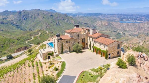 A Landmark Vineyard Estate in Malibu with Breathtaking Views of The ...