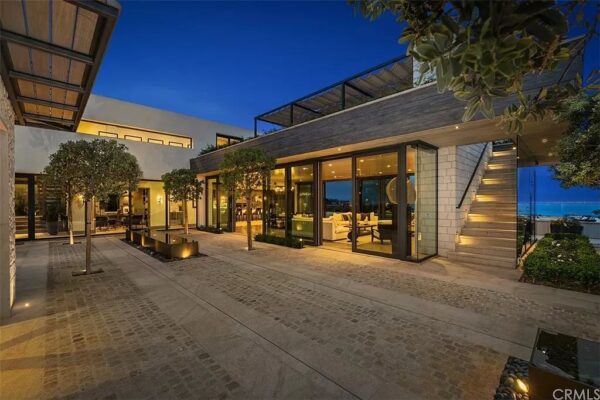 An Ultimate Soft Contemporary Home in Dana Point with Stunning ...