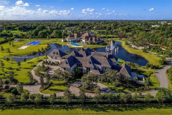 The First Time on The Market for $47 Million, This Amazing Resort-style ...