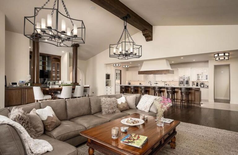 This Magnificent Custom Home in Rancho Santa Fe has An Amazing Outdoor ...
