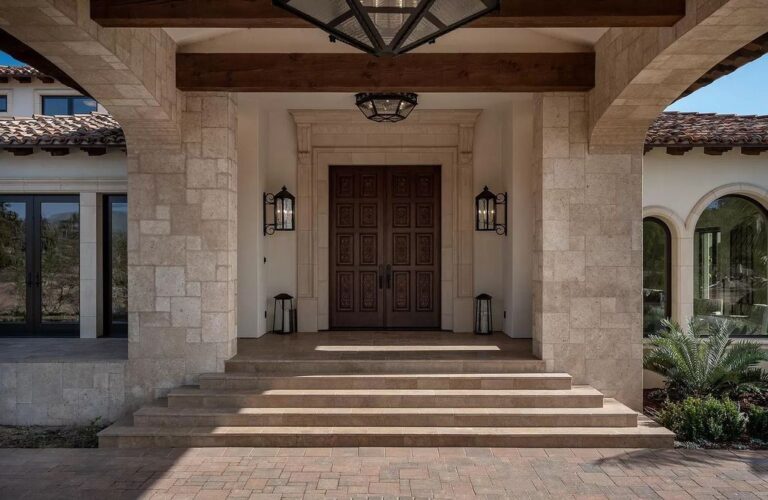 This Magnificent Custom Home in Rancho Santa Fe has An Amazing Outdoor ...