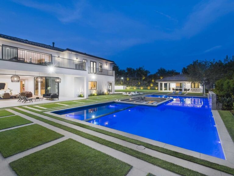 This Truly Masterpiece in Calabasas Showcases A Brilliant Reimagined ...
