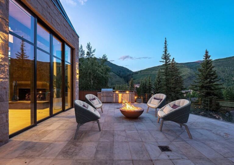 Exceptional Newly Constructed Home in One of The Most Desirable ...