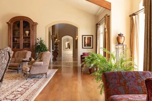One of The Most Beautiful Villas on Extraordinary World Class Location ...