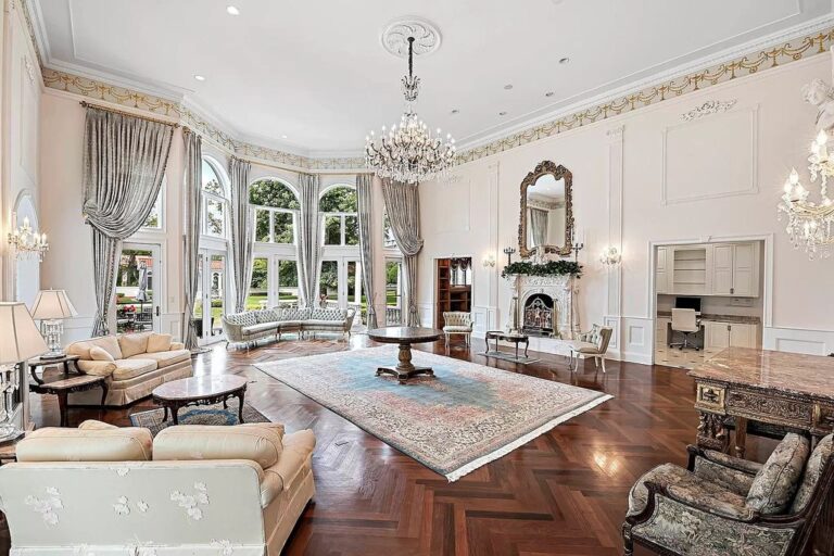 Palatial Mediterranean Style Estate on Over 1-Acre Lot in Oak Brook's ...