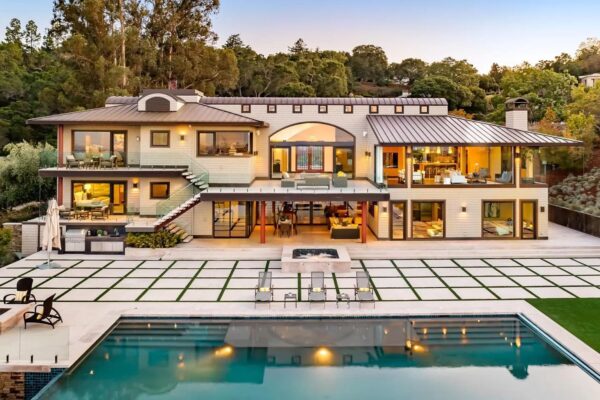 Stunning Custom Home in Los Altos Hills with Luxurious Finishes and ...