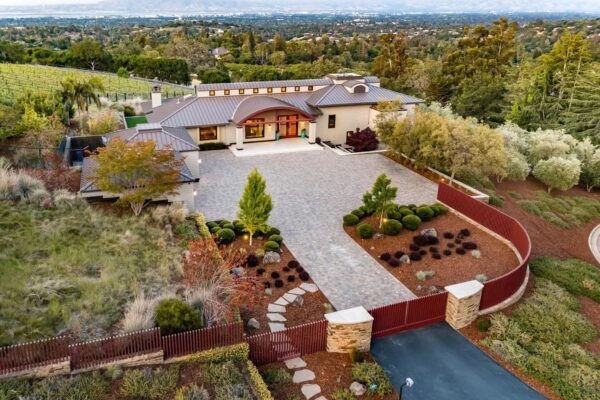 Stunning Custom Home in Los Altos Hills with Luxurious Finishes and ...