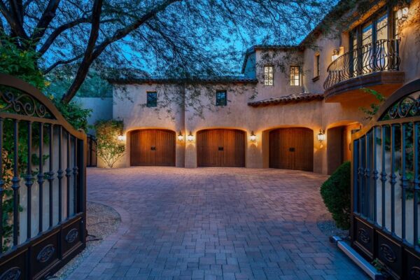 This $10.995 Million Remarkable 12,000 SF Home in Scottsdale is Truly ...