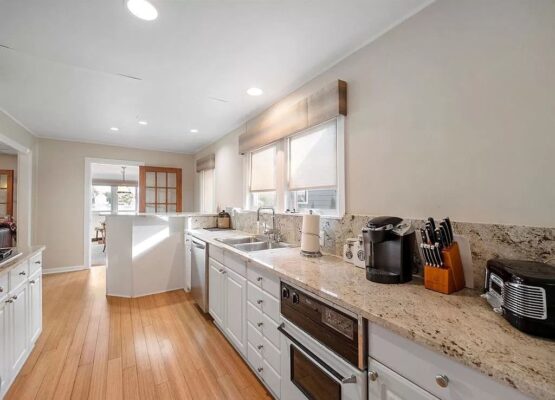 This $2.999M One-of-a-kind and Rare Real Estate Compound Commands Great ...