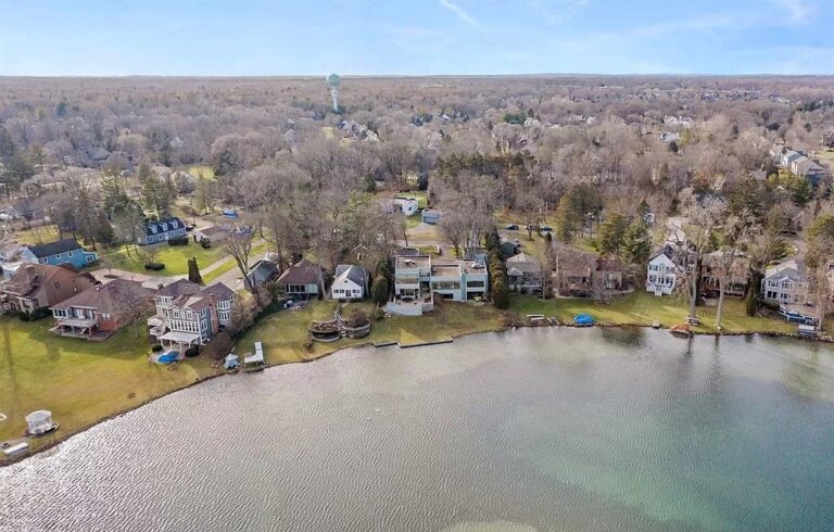 This $2.999M One-of-a-kind and Rare Real Estate Compound Commands Great ...