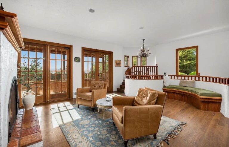 This $3.85M Retreat Offers Most Rooms Commanding Breathtaking Ocean ...