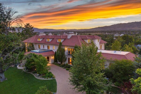 This Stunning Historic Mansion in Reno has been Meticulously Restored ...