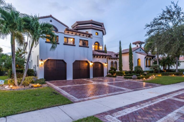 This Magnificent Custom Home in Parkland Comes with Gorgeous Landscape ...