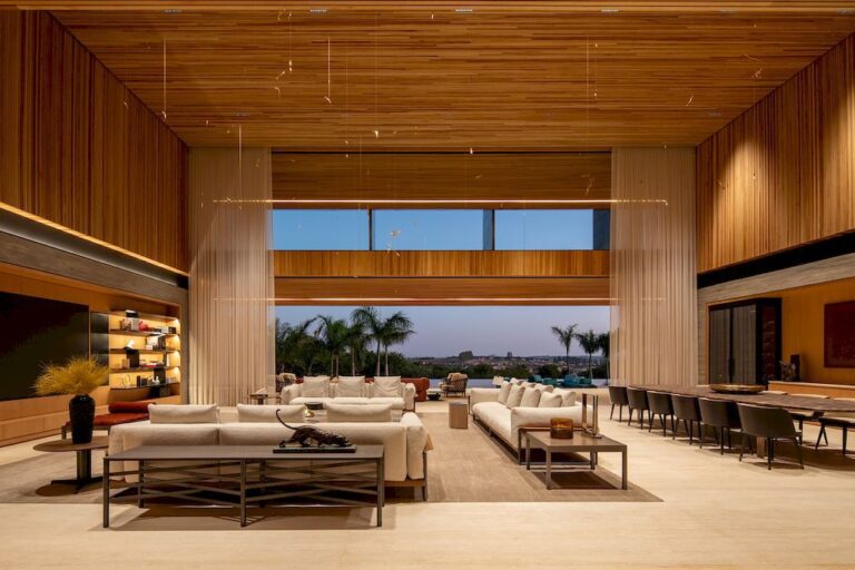 Sottile House, an Elegant Home in Brazil by Felipe Caboclo Arquitetura