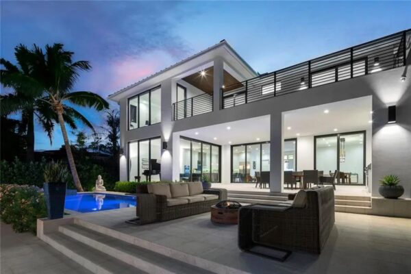 This $14,999,999 Transitional Modern Home has An Exceptional Open Floor ...