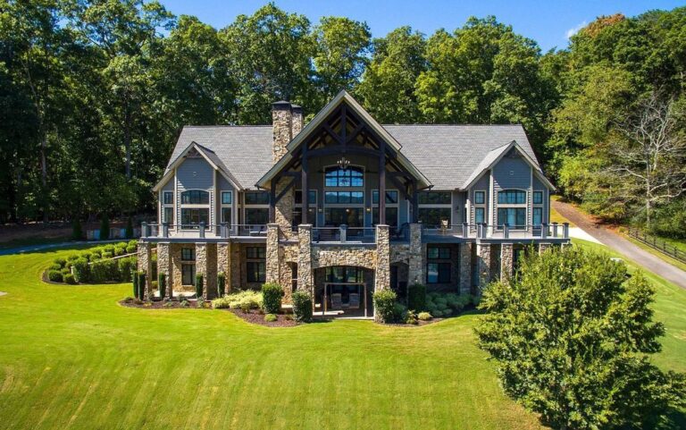 This Distinguished Estate Offers Breathtaking Views of Lake Chatuge ...