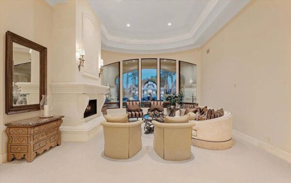 This $5.9 Million Premiere Estate in Peoria has An Epic Outdoor ...