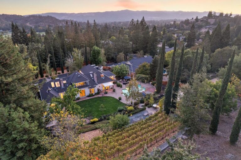 Beautiful Remodeled Home with An Spacious Floor Plan is Perfect for ...