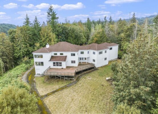 Fall in Love with Stunning Architecture, Abundance of Natural Light and ...