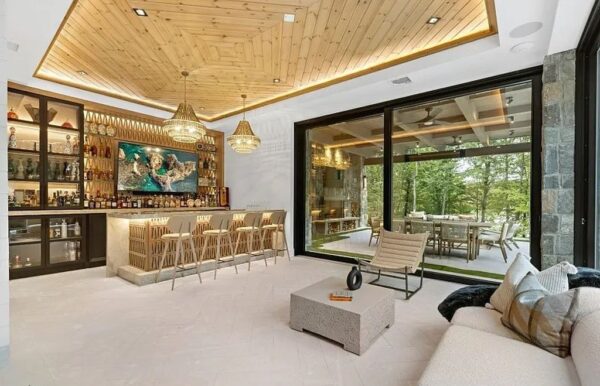 Modern Estate Sits on an 8-Acre Private Peninsula Surrounded By Water ...