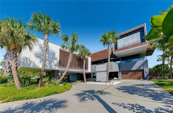One of The Most Iconic Homes on The Treasure Coast with 233 Feet of ...