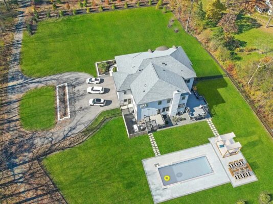 Providing a Lifestyle of World-Class Refinement,, This Bespoke ...