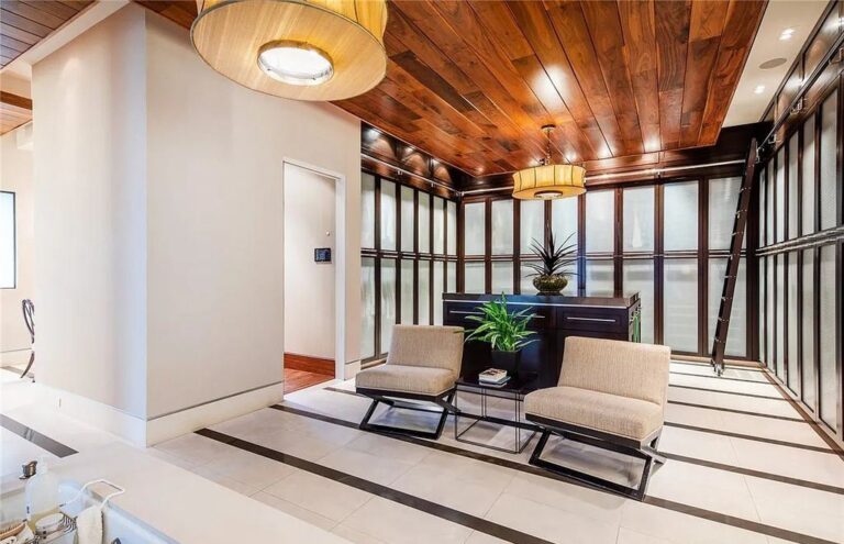 This Architectural Home in Las Vegas is A One of A Kind Desert ...