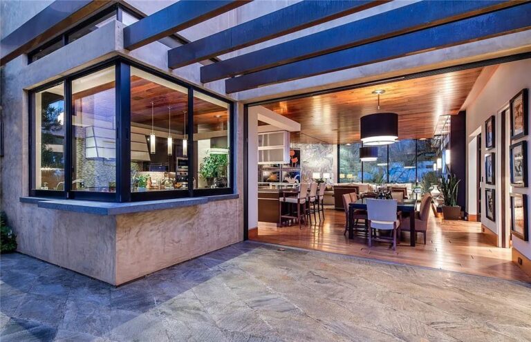 This Architectural Home in Las Vegas is A One of A Kind Desert ...